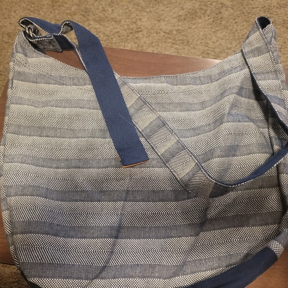 thirty-one | Bags | Thirtyone Retro Metro Hobo In Woven Strip | Poshmark